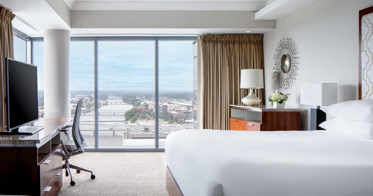 Packages & Promotions | Amway Grand Plaza